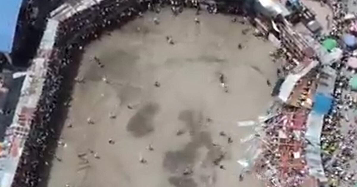 Así Fue El Desplome De Palco De Una Plaza De Toros En Colombia Que Dejó
