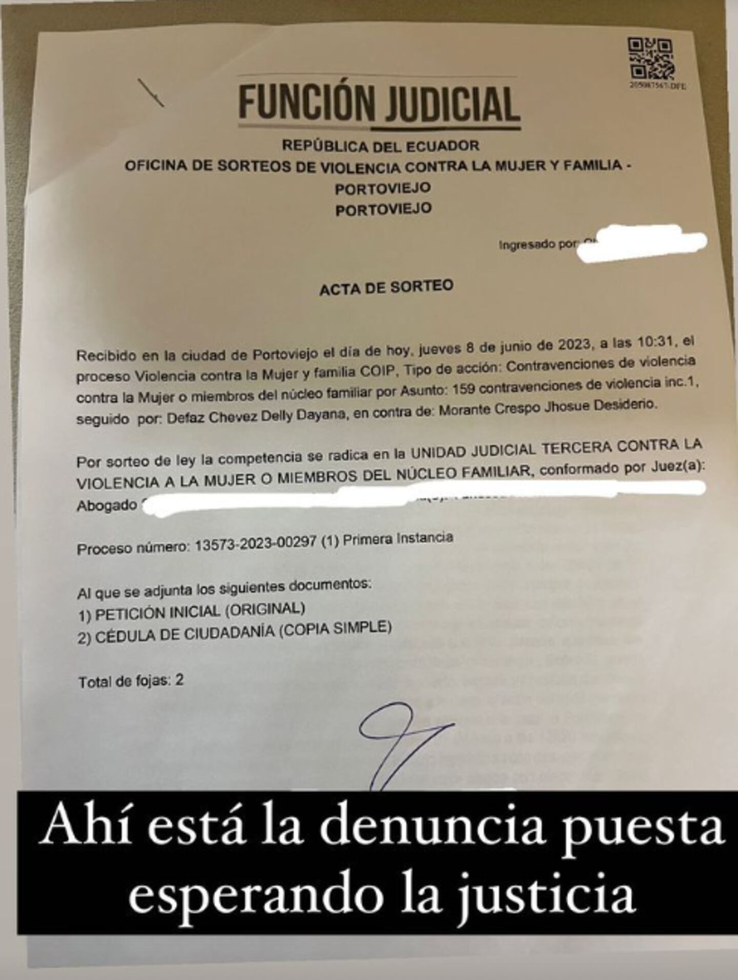 Influencer manabita, Delly Defaz, fue brutalmente atacada por su ...