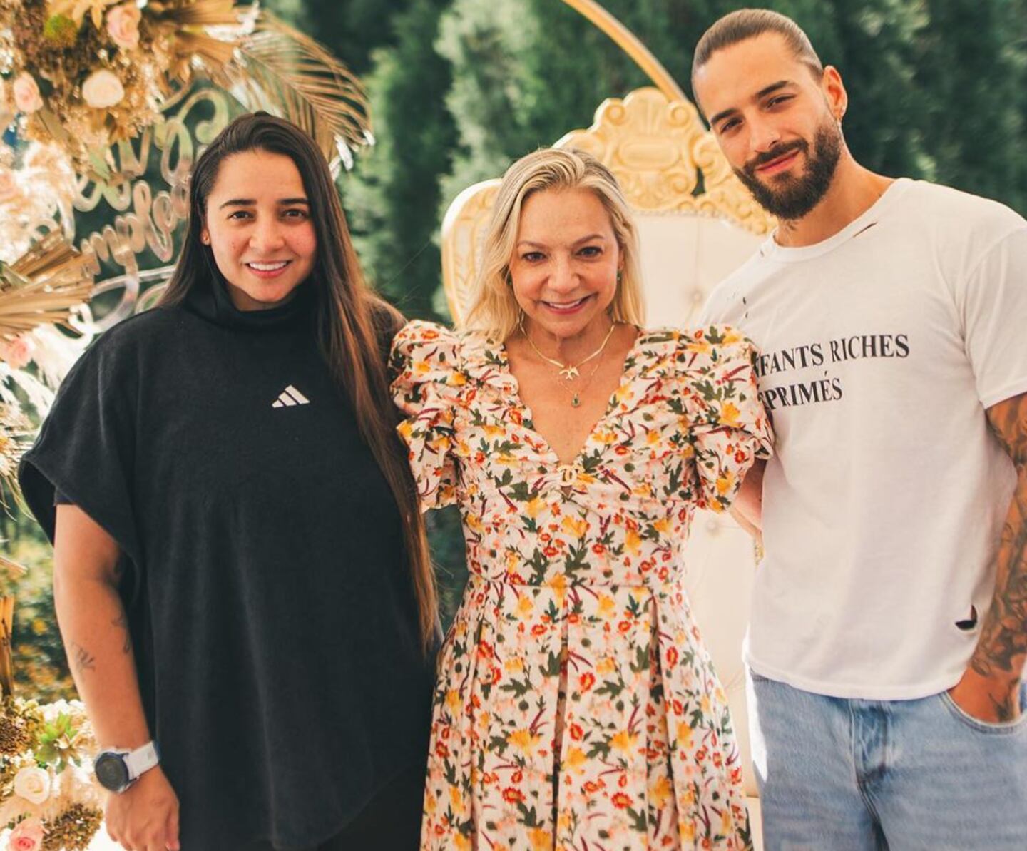 ¡La mejor sorpresa! Maluma sacó su lado más tierno y así festejo el ...