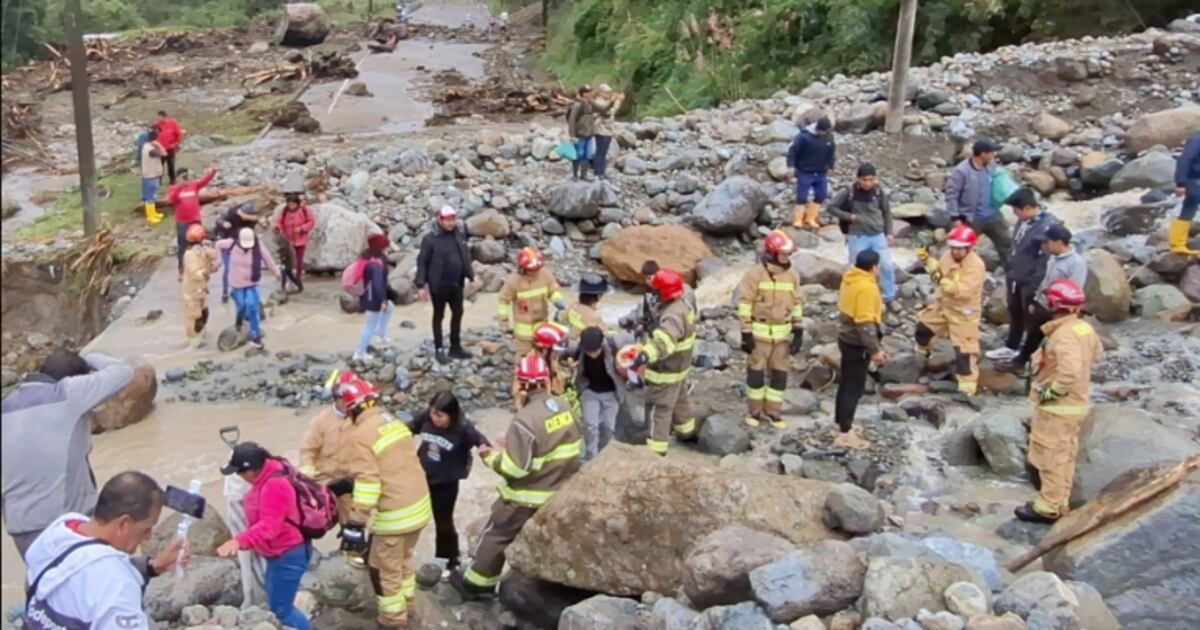 Cuenca Fuertes Lluvias Provocan Deslaves E Inundaciones Metro Ecuador