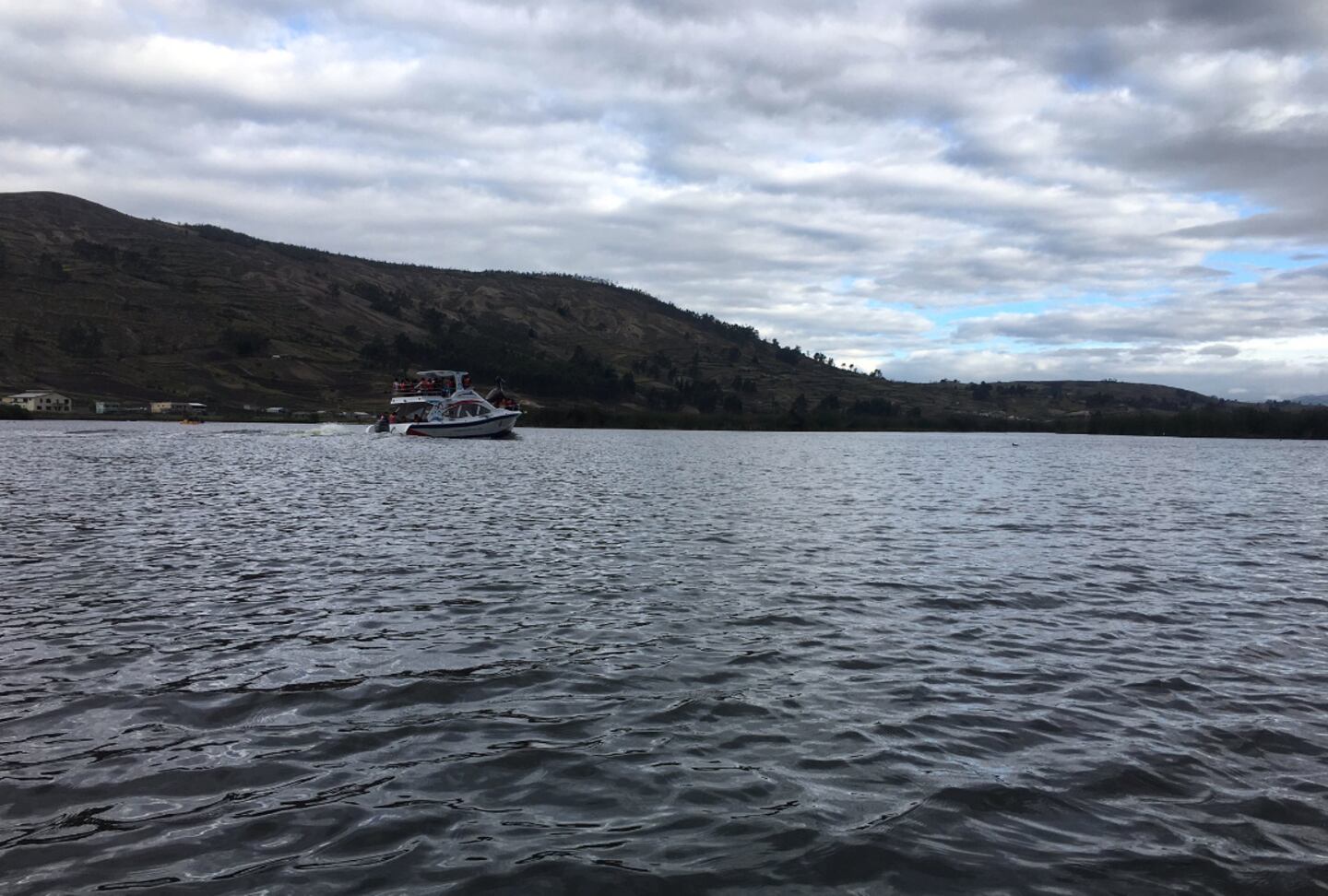 Laguna de Colta: ¿Cuál es su profundidad y temperatura? – Metro Ecuador