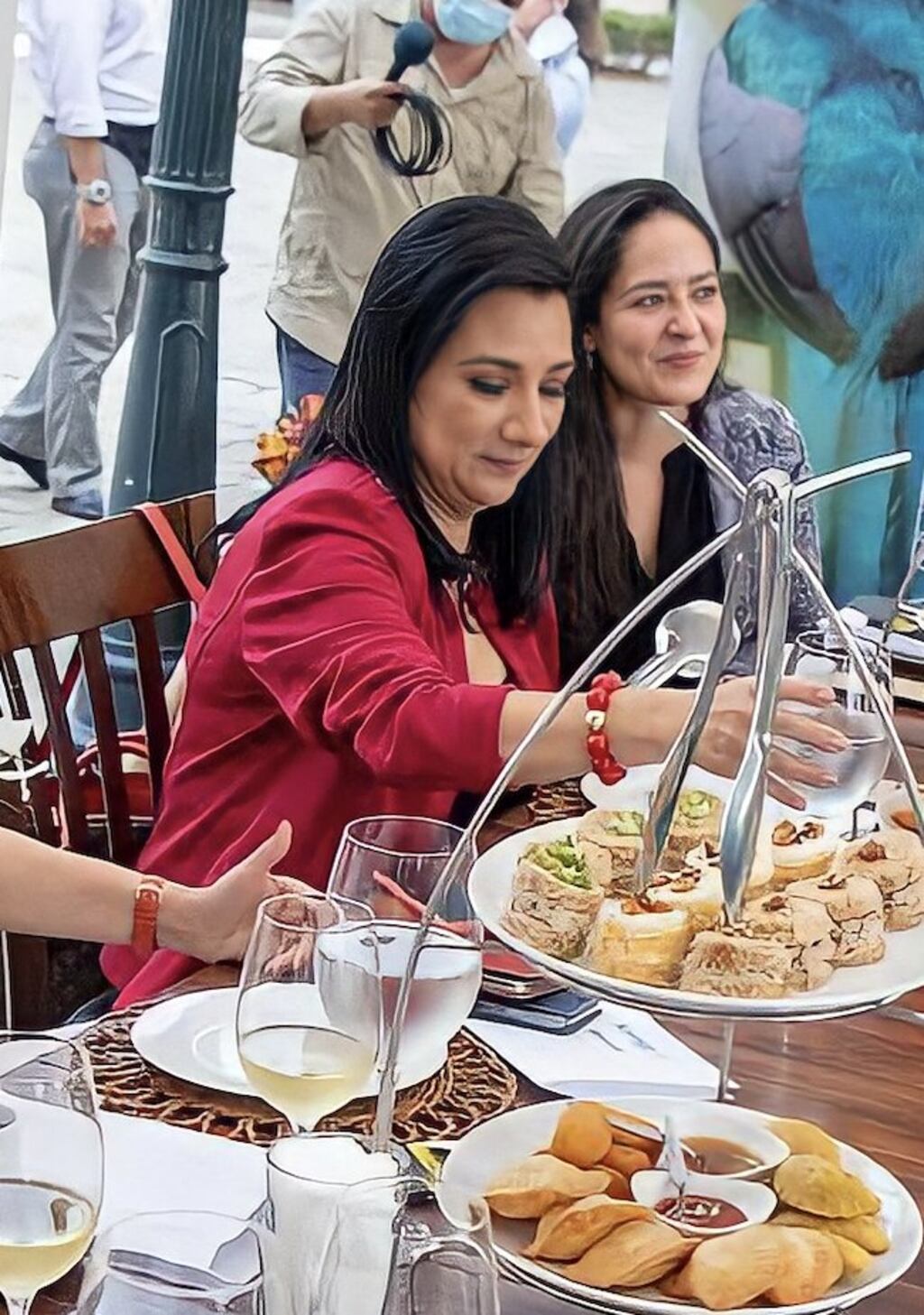 ¿Qué le pasó? La periodista Tania Tinoco está delicada de salud – Metro ...