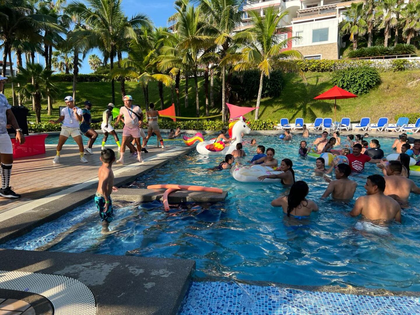 Tus vacaciones perfectas, ¡OBVIO en Decameron Mompiche! – Metro Ecuador