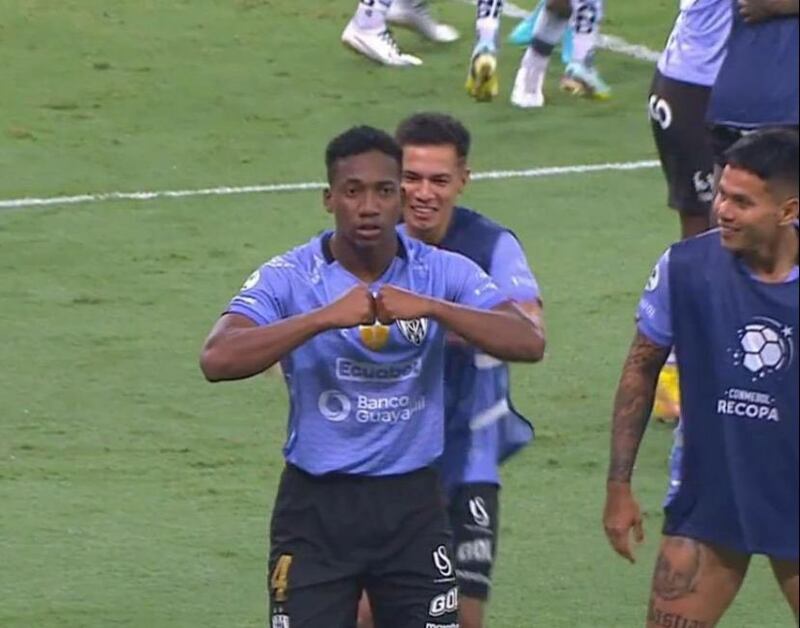 The Silencer: el enorme mensaje dentro del festejo de Anthony Landázuri jugador de Independiente ...